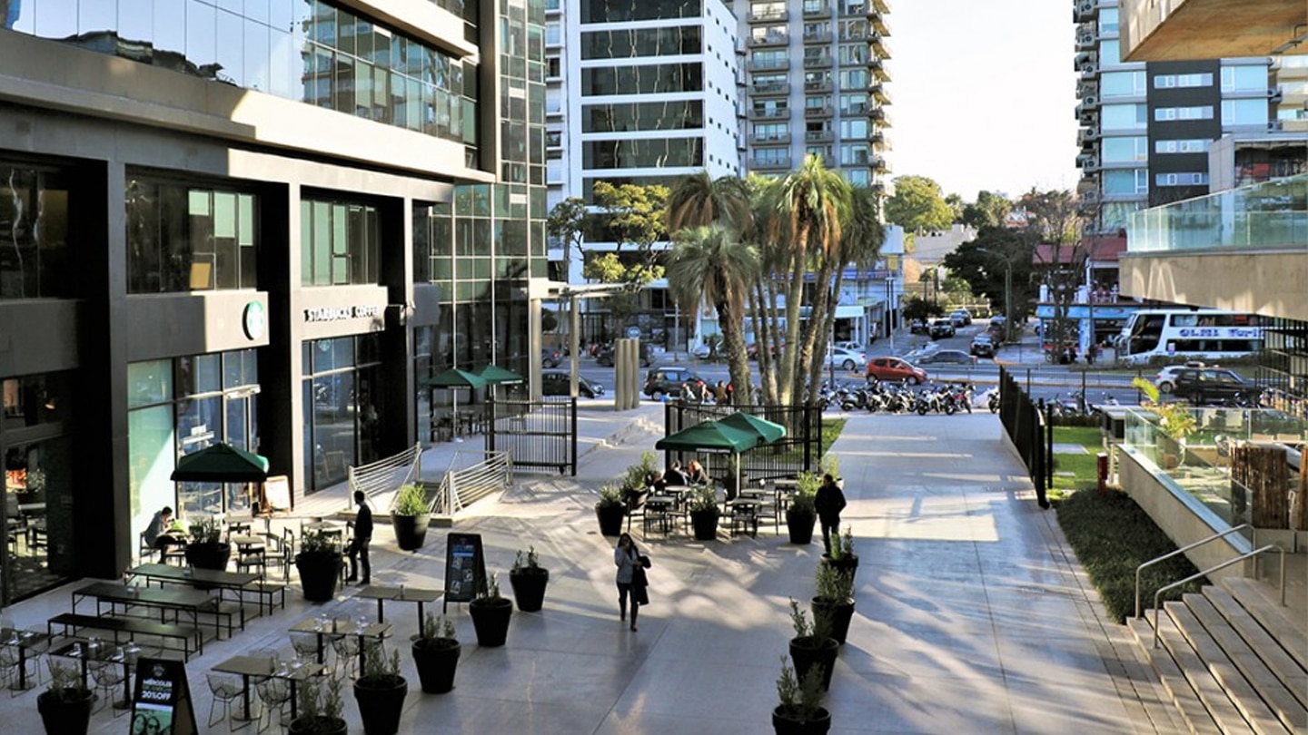 Complejo Al Río: El nuevo polo foodie que no para de crecer / Cuatro ...