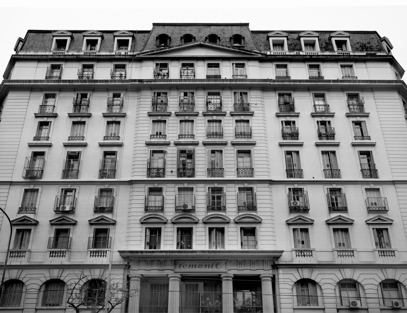 “El racionalismo es el malbec de nuestra arquitectura”: entrevista a Iuri Izrastzoff, creador de ...