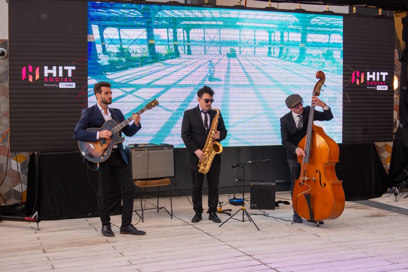 En la increíble terraza de una de sus sedes, HIT Cowork presentó “HIT ...