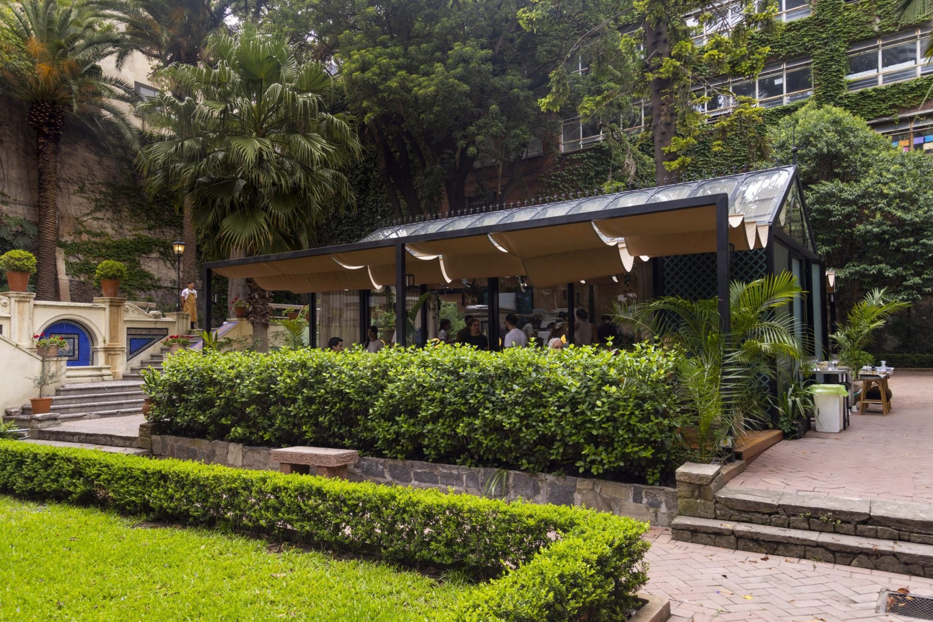 Antiguos Jardines De Flores Coloniales